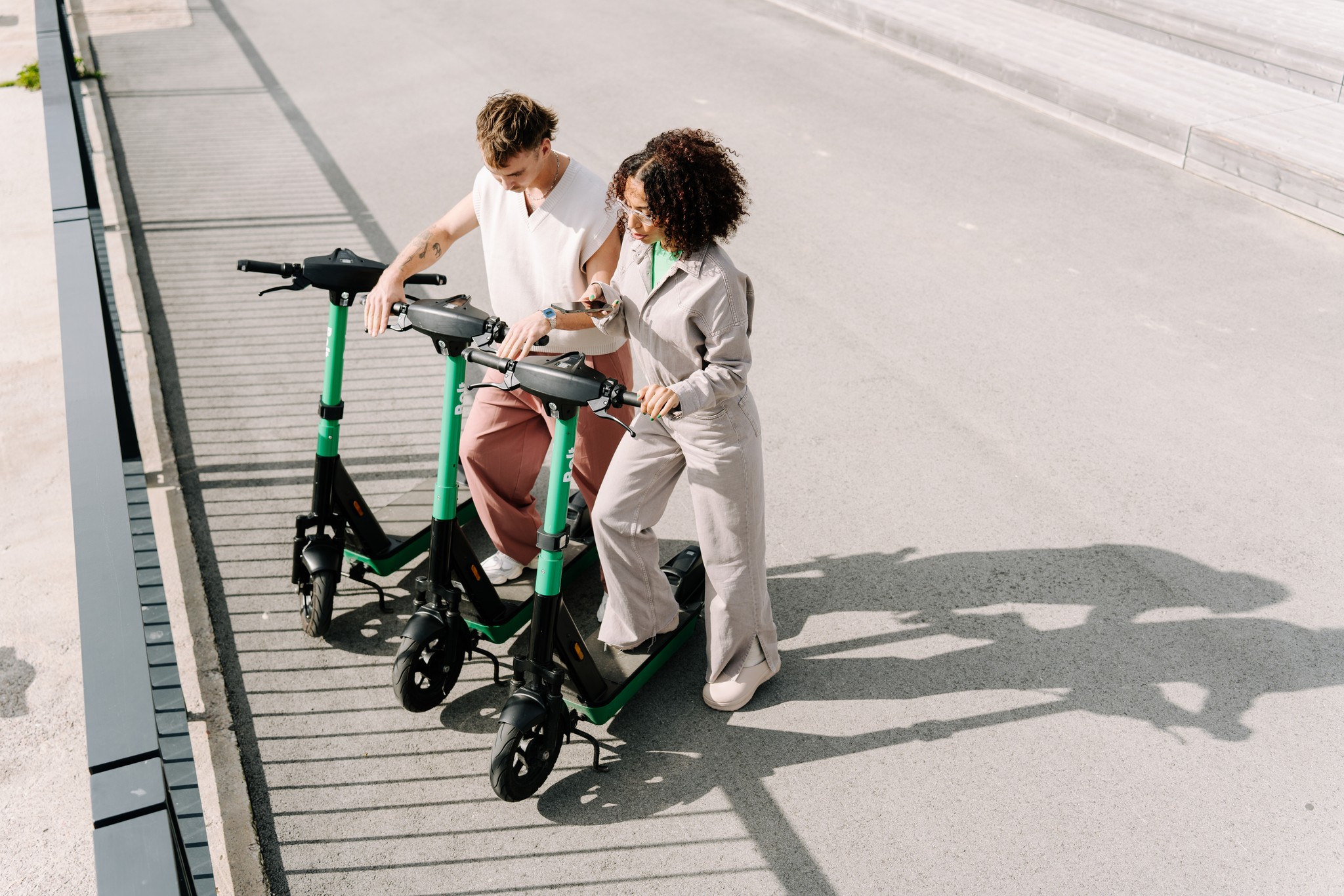 Work rides, car rental, e-scooters, bikes | Bolt Business